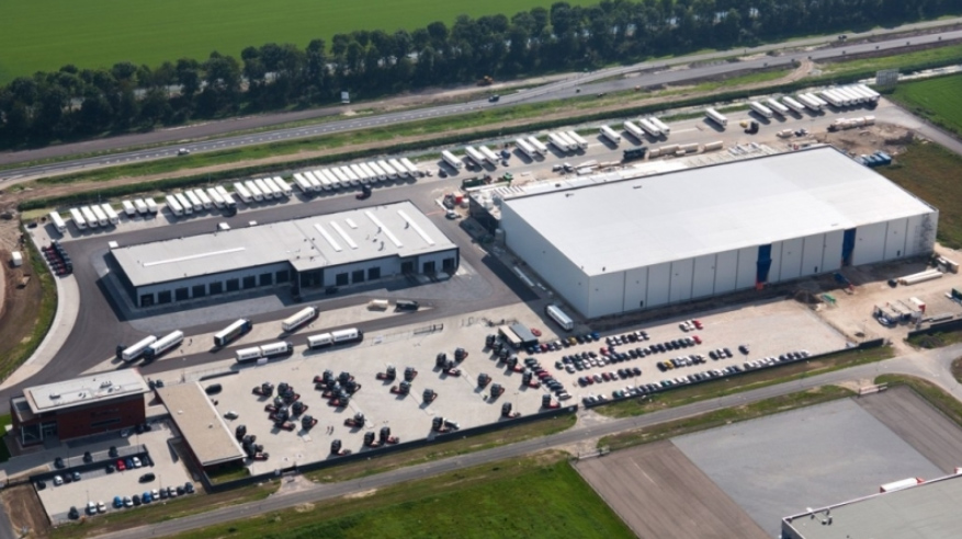 Innovatief Distributiecentrum Wolter Koops Internationale Transporten ...